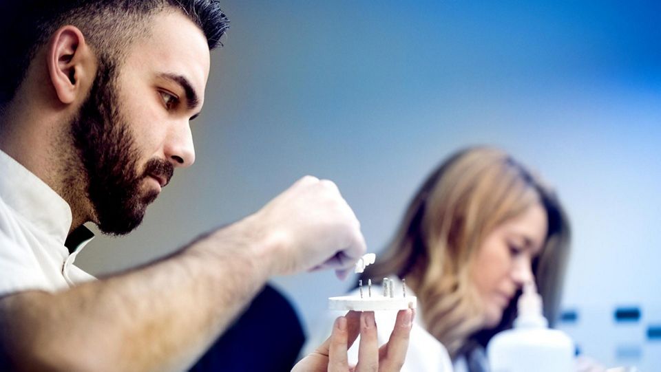 Das iExcel Prothetikkonzept: Von der digitalen Planung zum klinischen ...